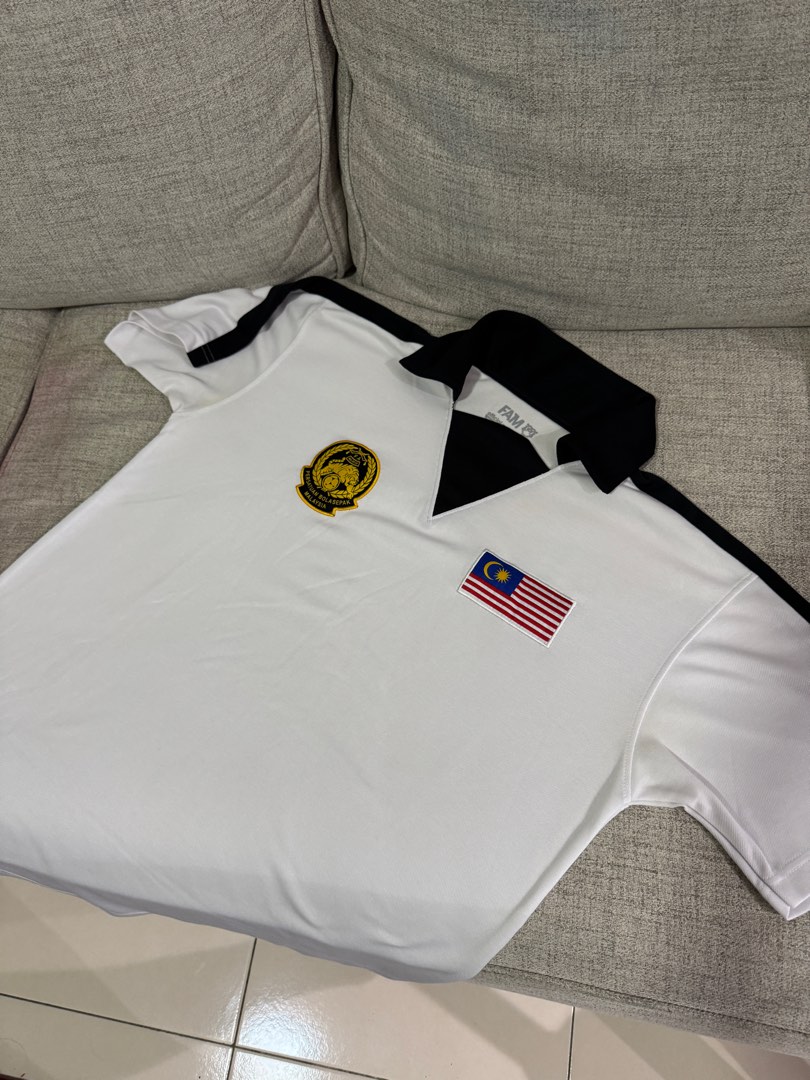 Malaysia Retro Jersey, Men's Fashion, Activewear on Carousell
