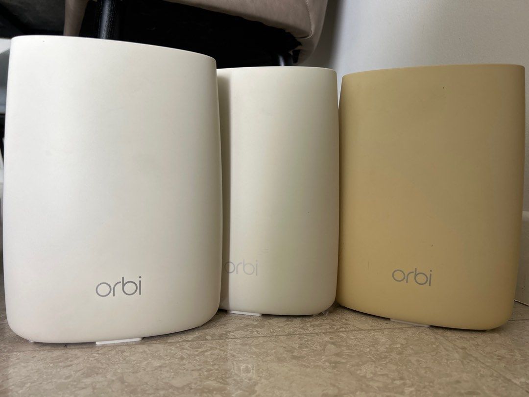 Netgear Orbi router RBR50v2, Computers & Tech, Parts & Accessories ...