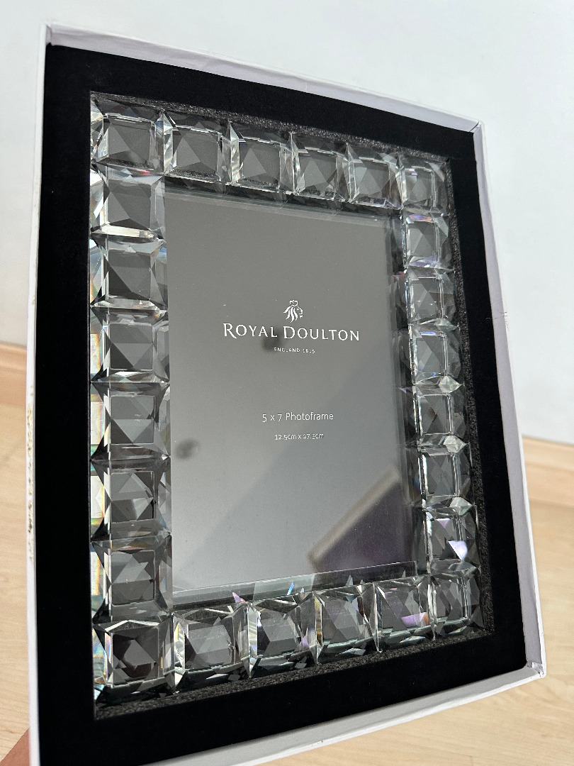 NEW Royal Doulton Radiance Diamond Crystal 5x7 Photo Frame, Furniture ...