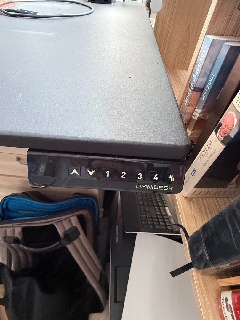 Omnidesk Classic Ergo Curve Black Desk 1.5m + Two 27 Inch Lenovo LED ...