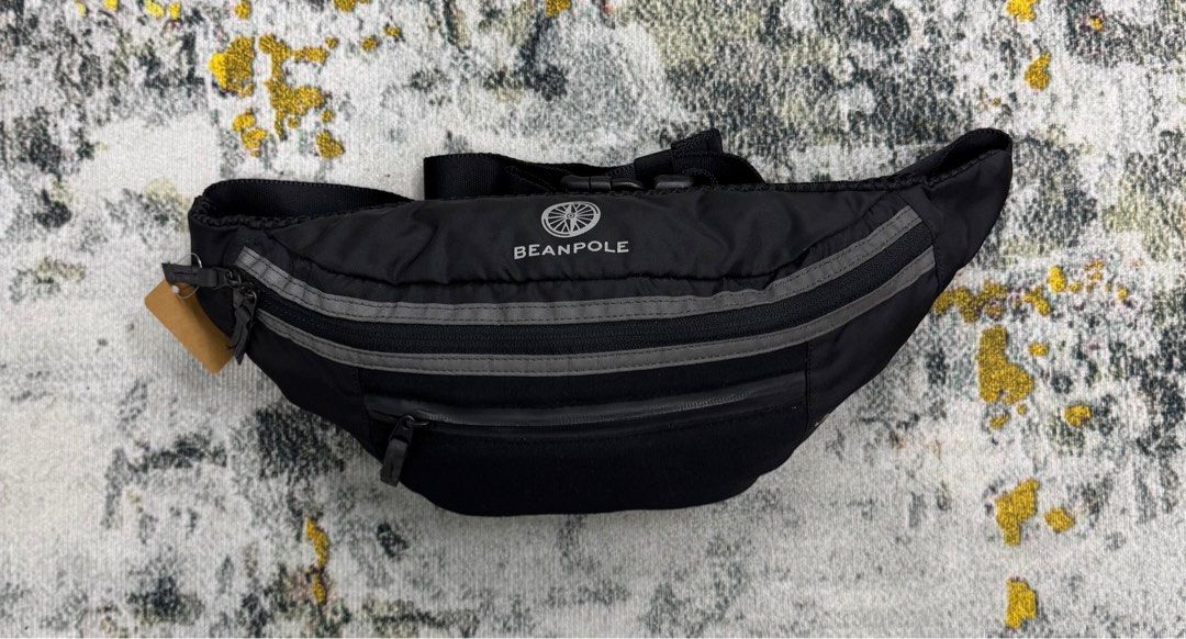 Original Beanpole Pouch/Waist Bag, Men's Fashion, Bags, Sling Bags on ...