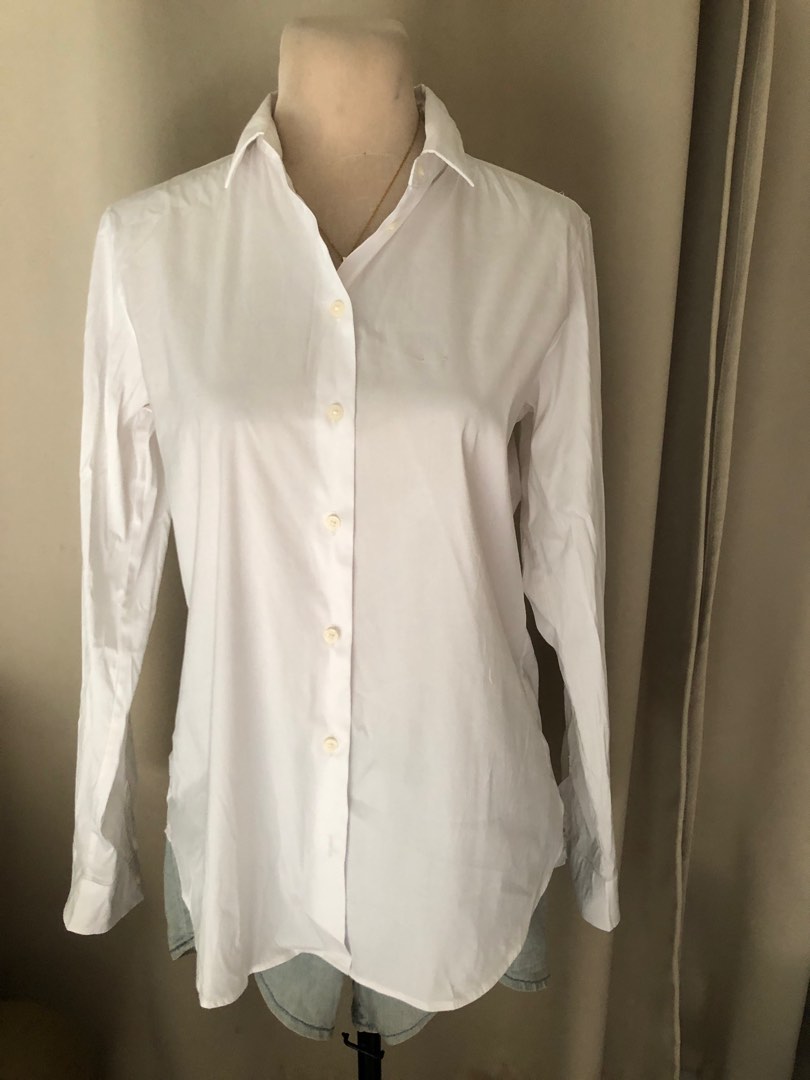 UNIQLO basic, Women's Fashion, Tops, Shirts on Carousell