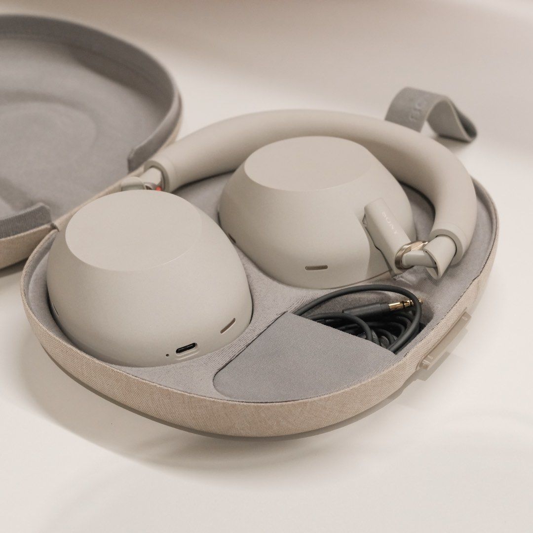 XM6 - Sony WH-1000XM6 Noise Cancelling Headphones - Silver, Audio ...
