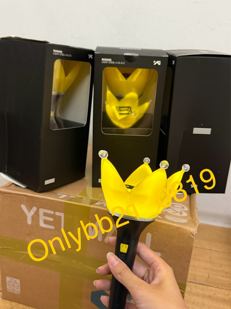 BIGBANG Light Stick V4, Hobbies & Toys, Memorabilia & Collectibles, K ...