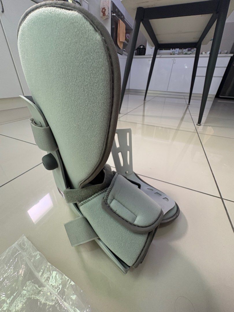 Breg (USA) Genesis Mid-Calf Full Shell Walker, Health & Nutrition ...