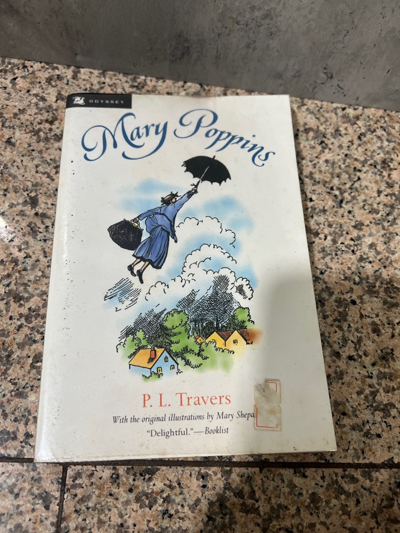 Mary Poppins by P.L. Travers, Hobbies & Toys, Books & Magazines ...