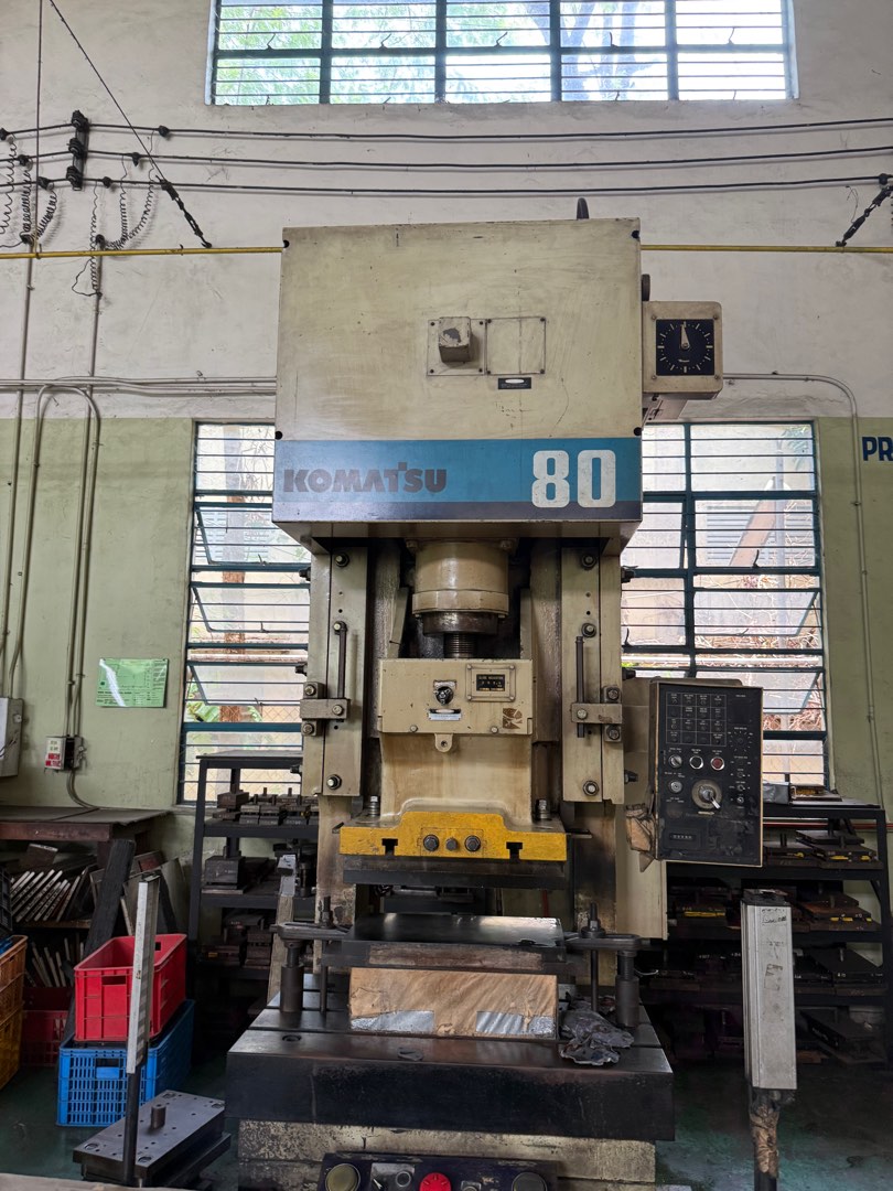 Pneumatic press machines, Commercial & Industrial, Industrial Equipment ...