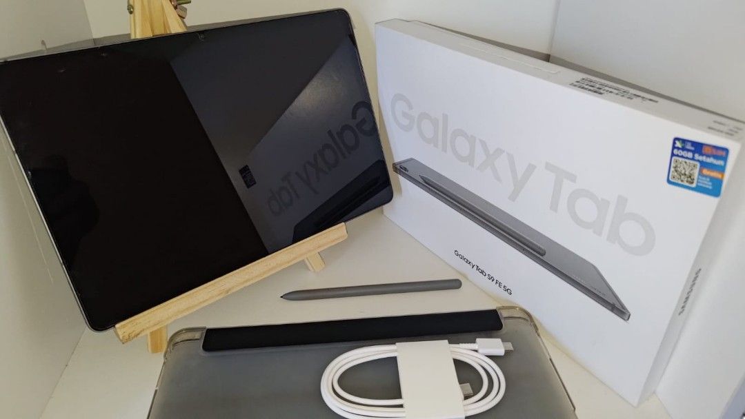 Samsung Galaxy Tab S9 FE 6/128 (bisa pake sim card/e-sim), Elektronik ...