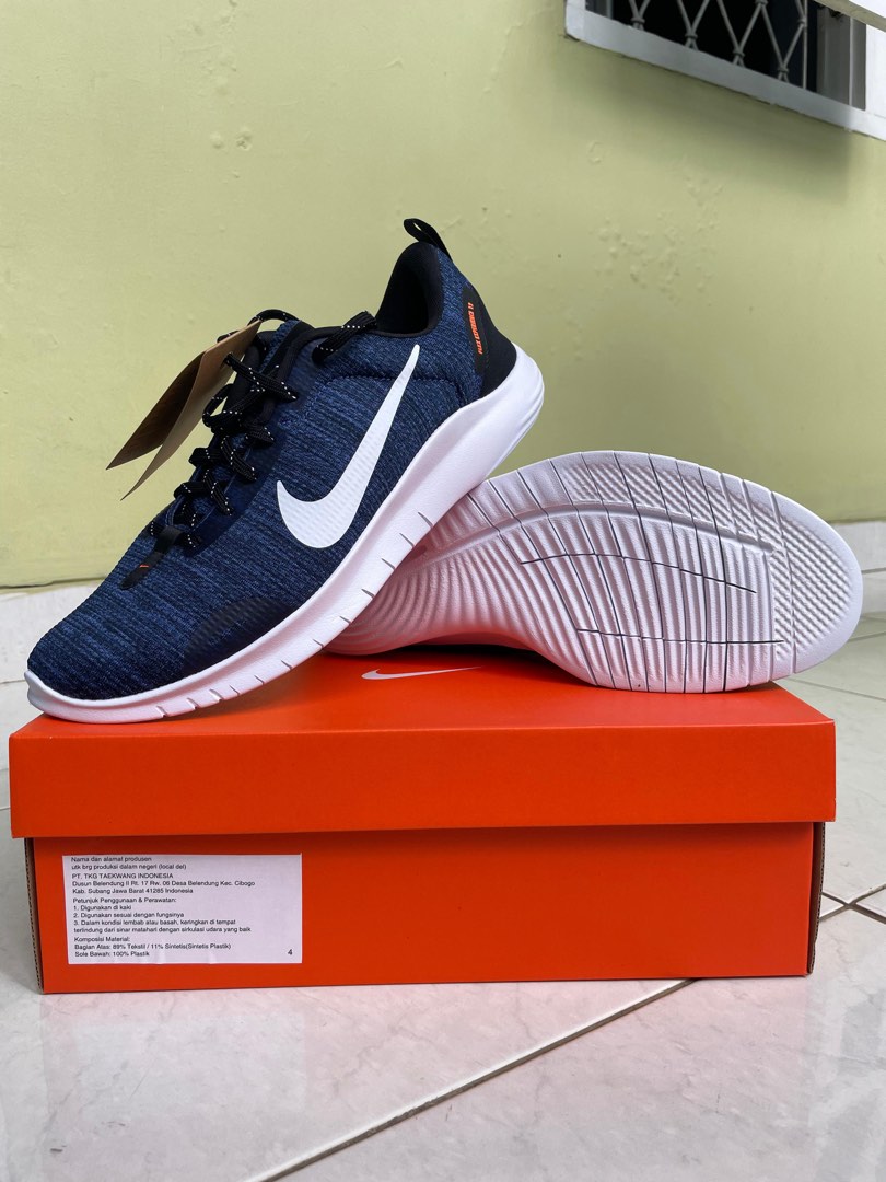 SEPATU RUNNING NIKE FLEX EXPERIENCE RN 12, Olah Raga, Perlengkapan ...