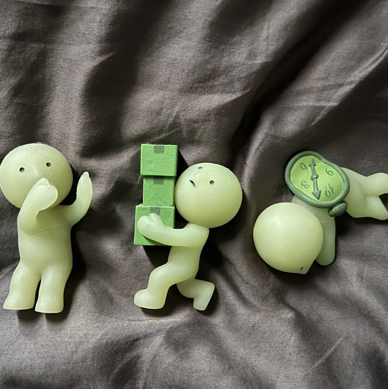 smiski, Hobbies & Toys, Memorabilia & Collectibles, Fan Merchandise on ...