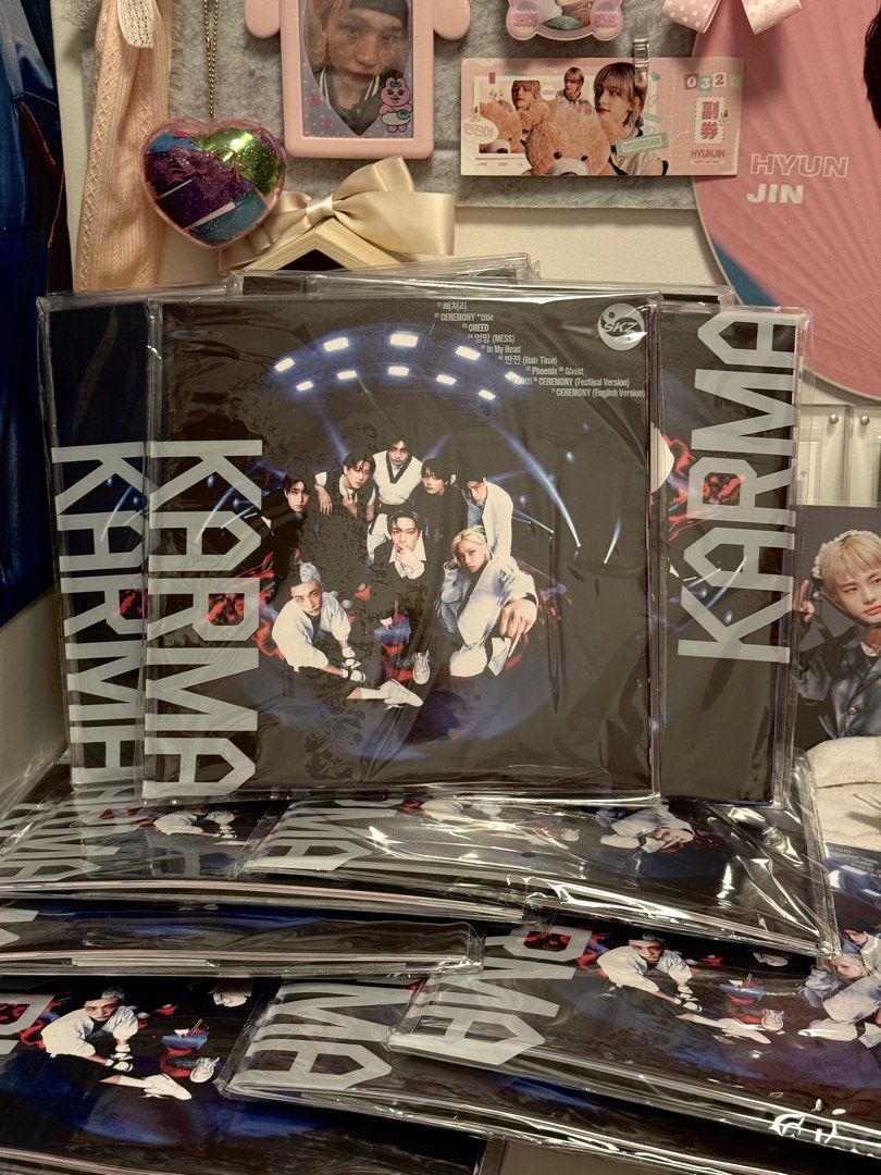 【放】STRAY KIDS 迷孩最新回歸 KARMA 限量版專輯 skz 4TH ALBUM limited, 興趣及遊戲, 收藏品及紀念品, 韓流 - Carousell