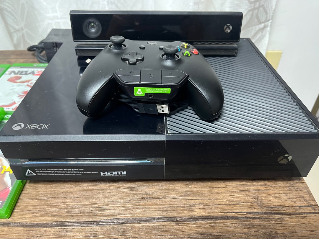 XBox One with Kinect US ver (110 volts only!), Video Gaming, Video Game Consoles, Xbox on Carousell