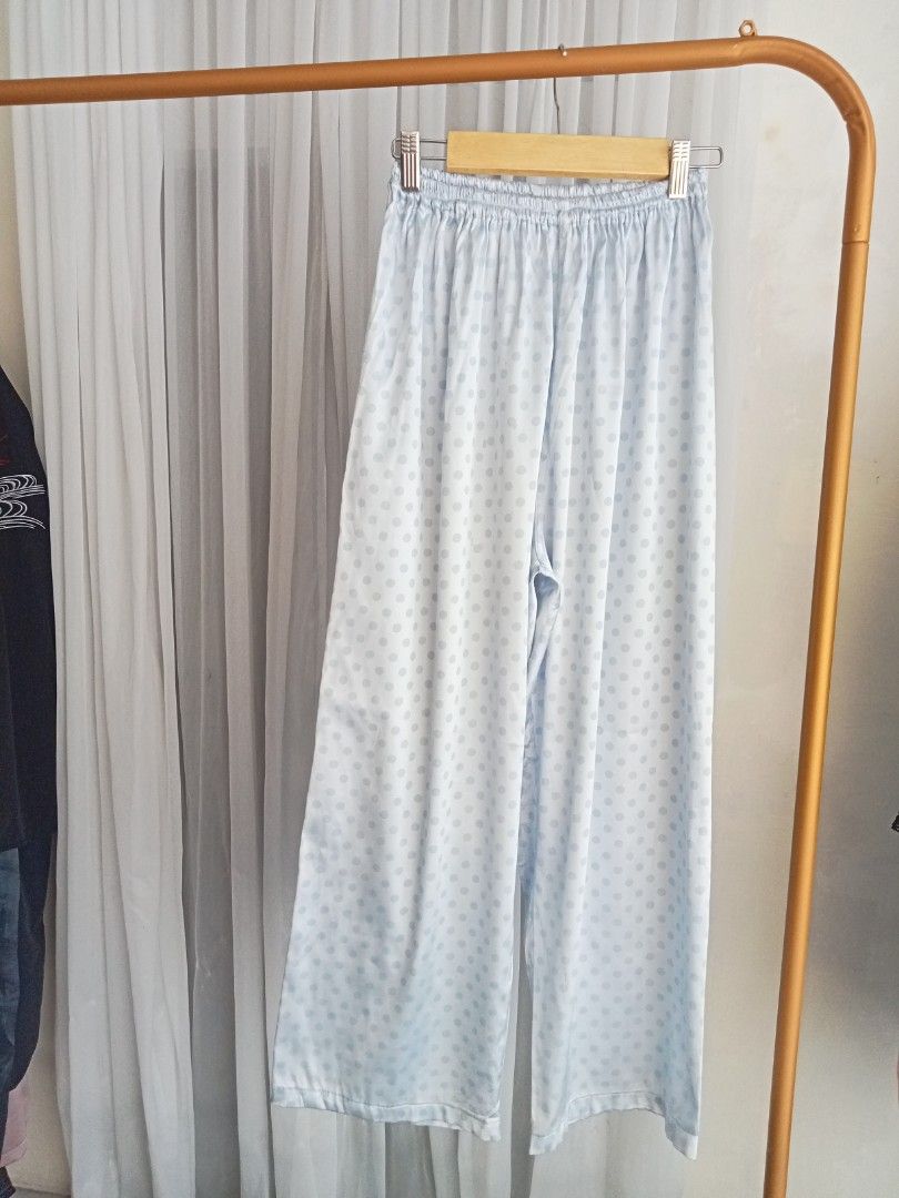 👙 SET PAJAMAS "VIVIEN x EVENIE" BLUE 👙, Fesyen Wanita, Pakaian Wanita, Gaun & Rok di Carousell