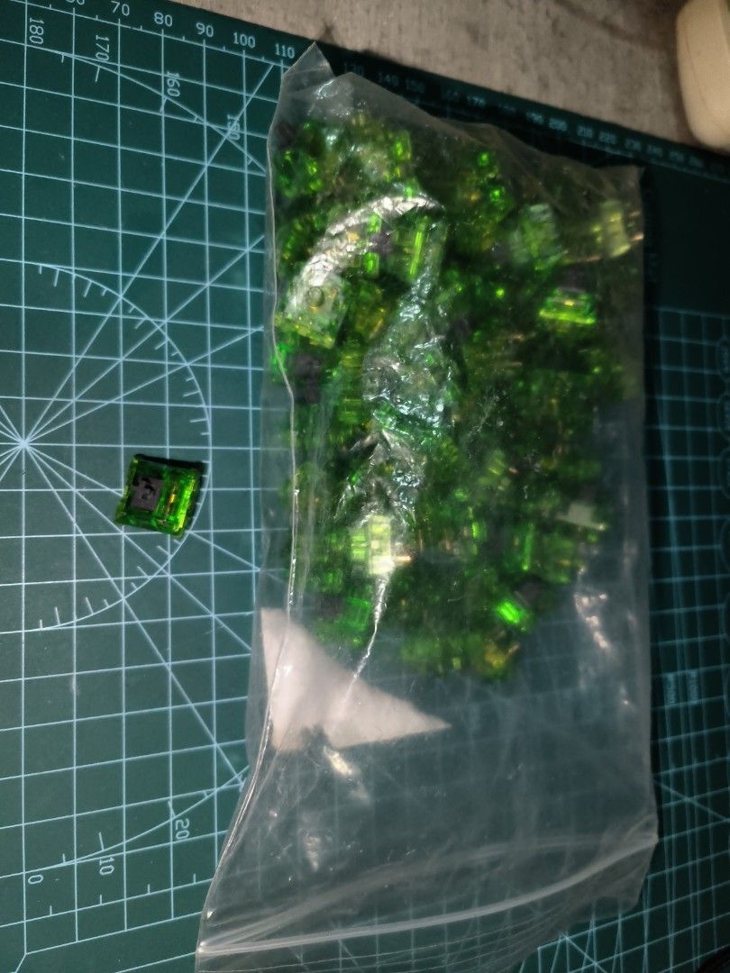 C3 Kiwi Switches x90, Computers & Tech, Parts & Accessories, Computer ...