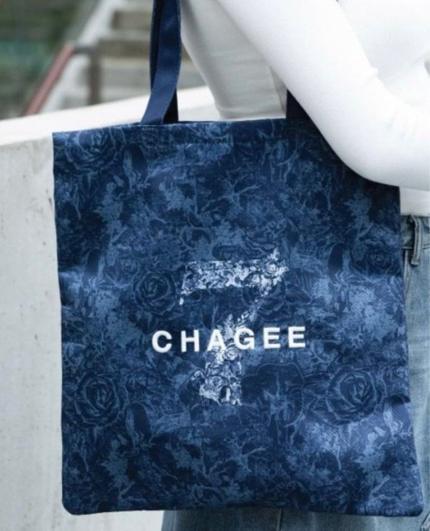 CHAGEE Floral Tote Bag, Women's Fashion, Bags & Wallets, Tote Bags on ...