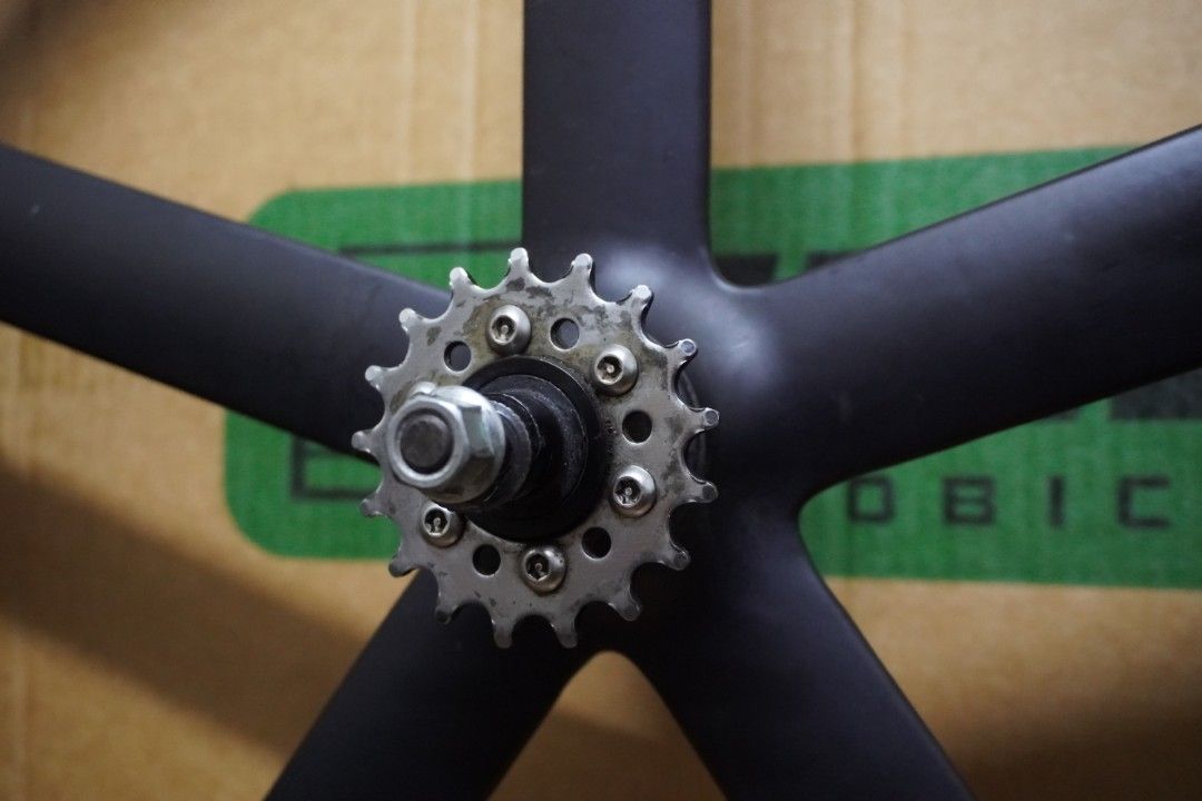 Fixie wheelset 5 spokes navigate belakang, Sports Equipment, Bicycles ...