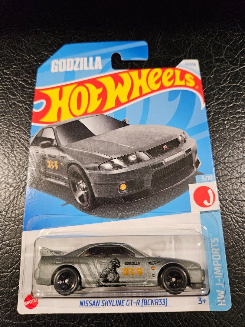Hotwheels Godzilla Nissan GT-R R33, Hobbies & Toys, Toys & Games on ...