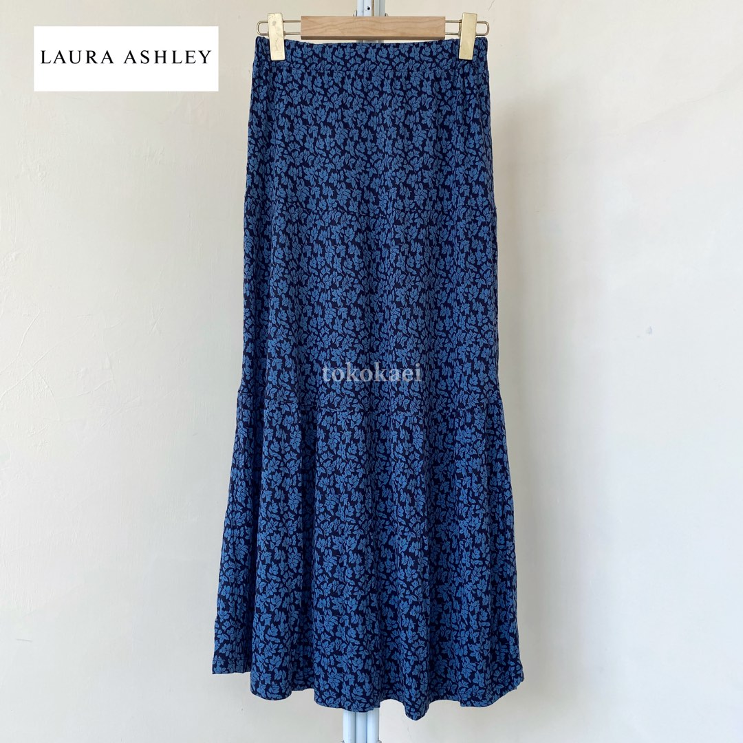 Navy Umpak Skirt Laura Ashley, Fesyen Wanita, Pakaian Wanita, Gaun ...