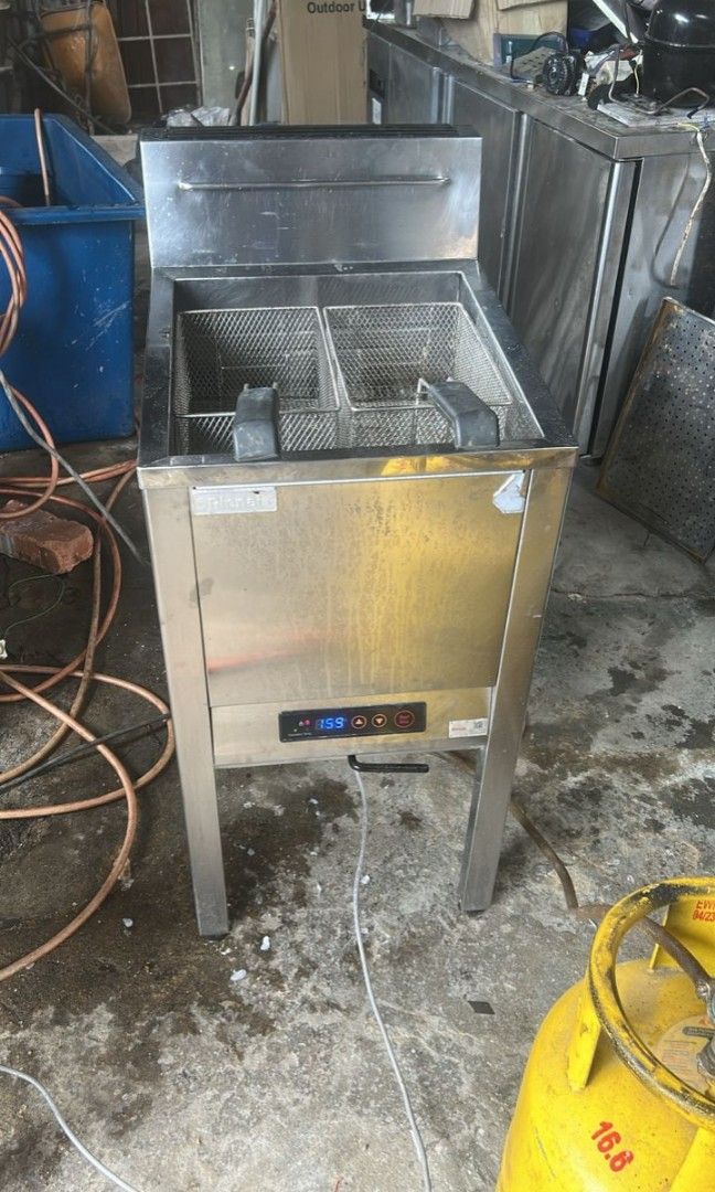 Rinnai deep fryer gas with safety valve RFA-227g, TV & Home Appliances, Kitchen Appliances ...