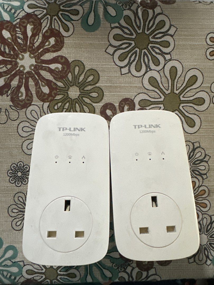 TP-Link 1200Mbps Powerline Adapter Kit, Computers & Tech, Parts ...