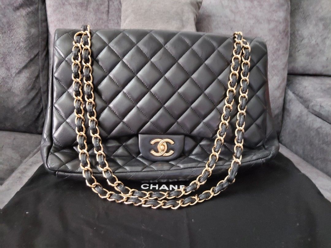 Chanel Clasic Flip Bag, Luxury, Bags & Wallets on Carousell