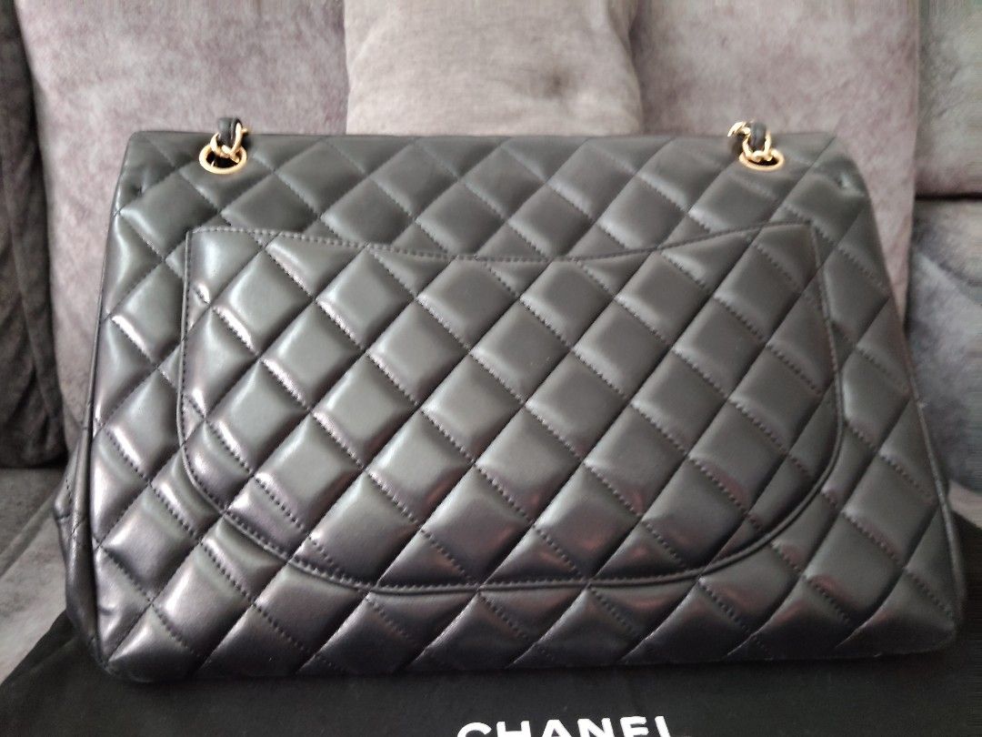 Chanel Clasic Flip Bag, Luxury, Bags & Wallets on Carousell