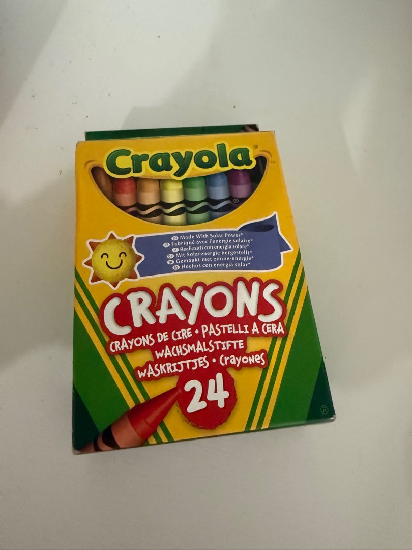 Crayola Classic Crayons - 24 Count, Hobbies & Toys, Stationery & Craft ...
