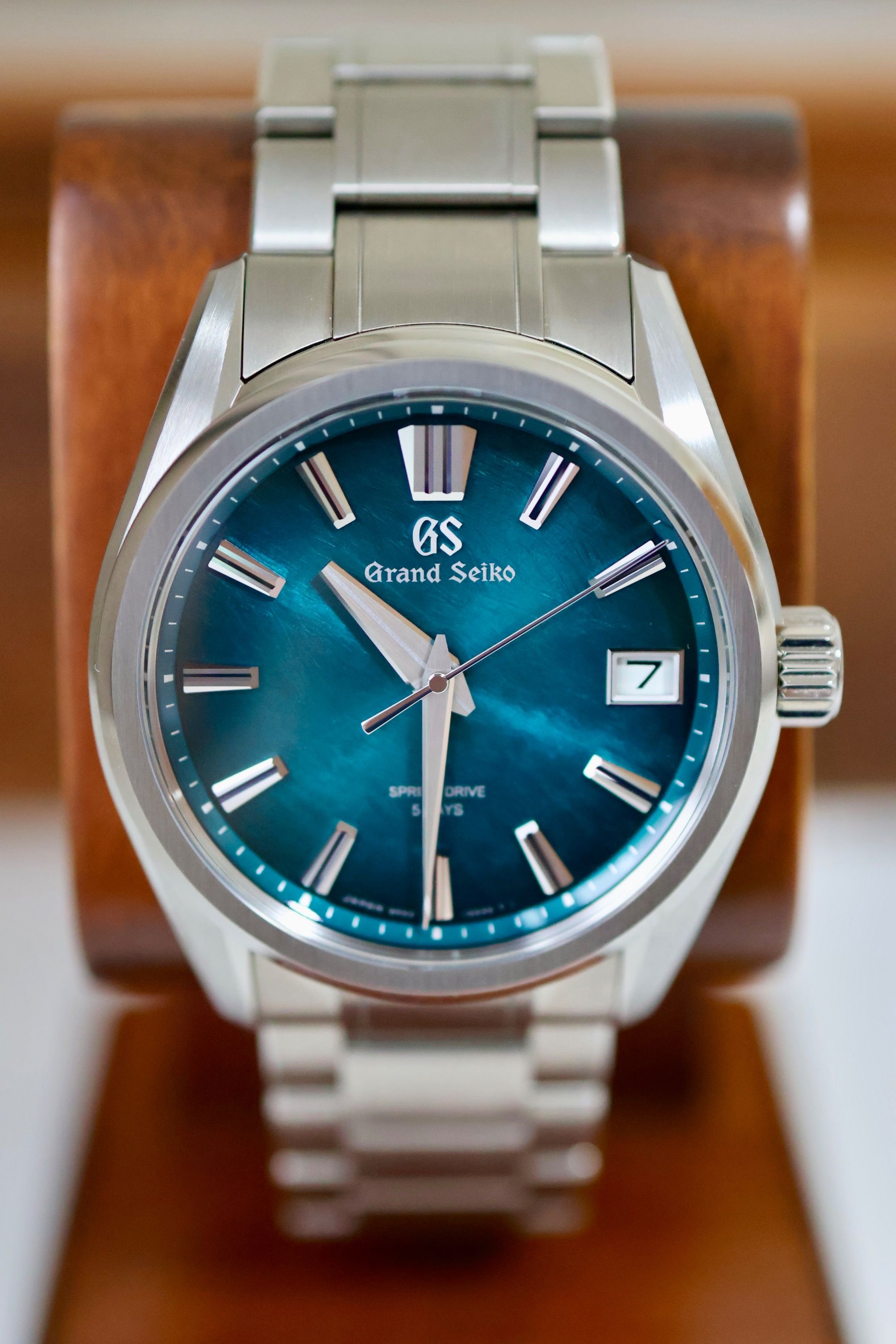 Grand Seiko SLGA025 Atera Valley, Luxury, Watches on Carousell