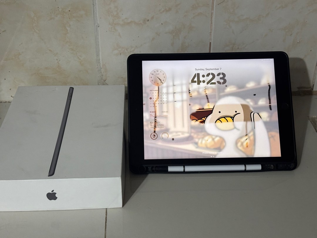 iPad 9th Gen 64GB WiFi and Cellular With Original Box, Mobile Phones ...