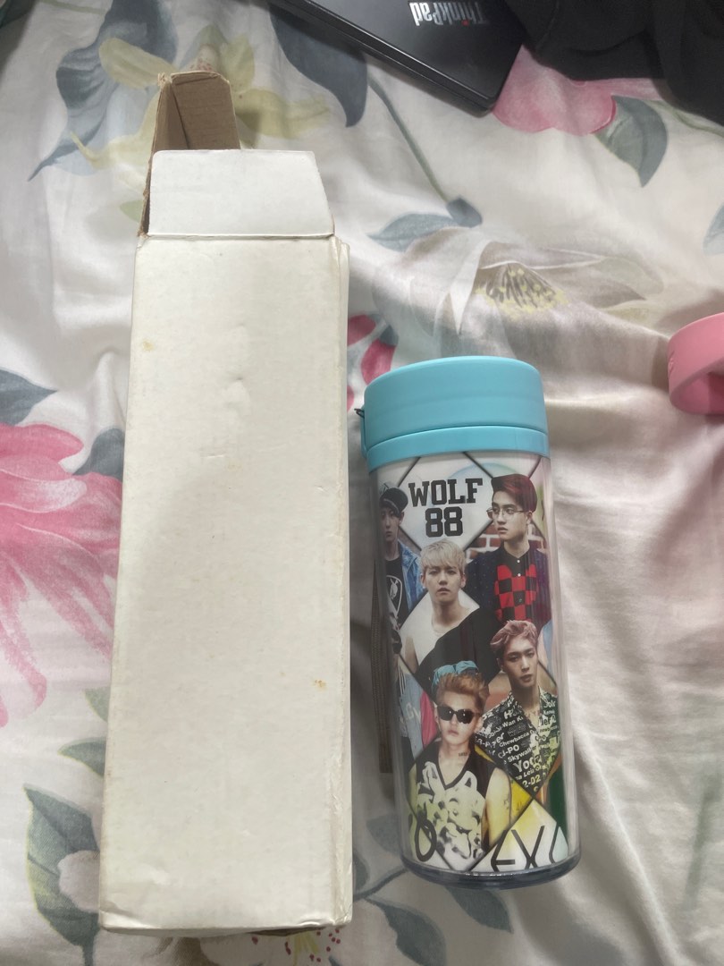 K-Pop Wolf 88 Water Bottle, Furniture & Home Living, Kitchenware ...