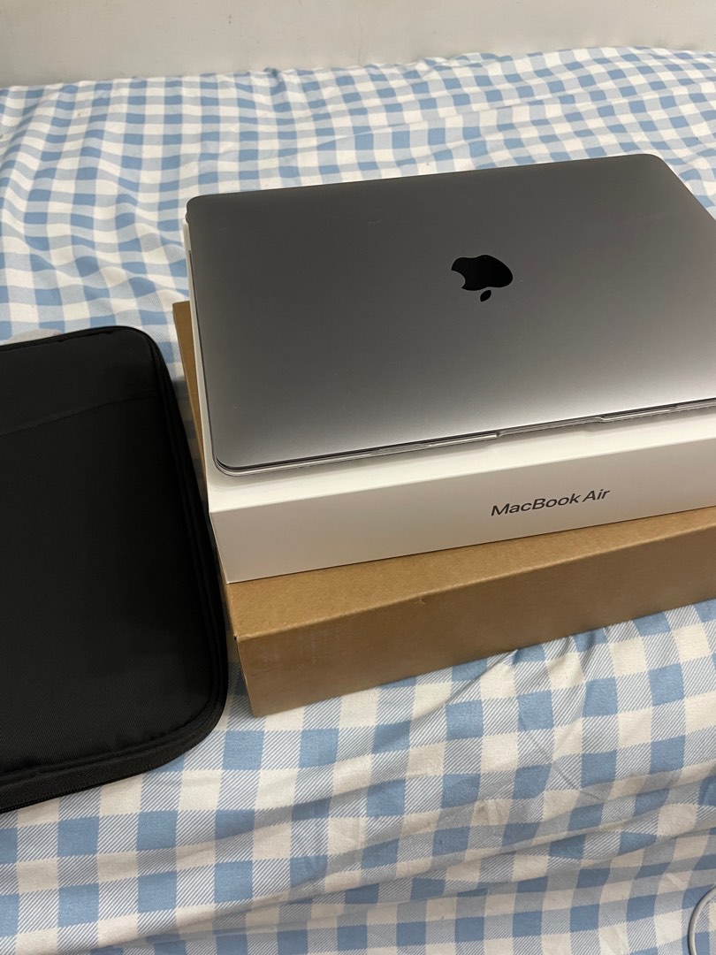 Macbook Air m1 (space gray) 3 months old, Mobile Phones & Gadgets ...