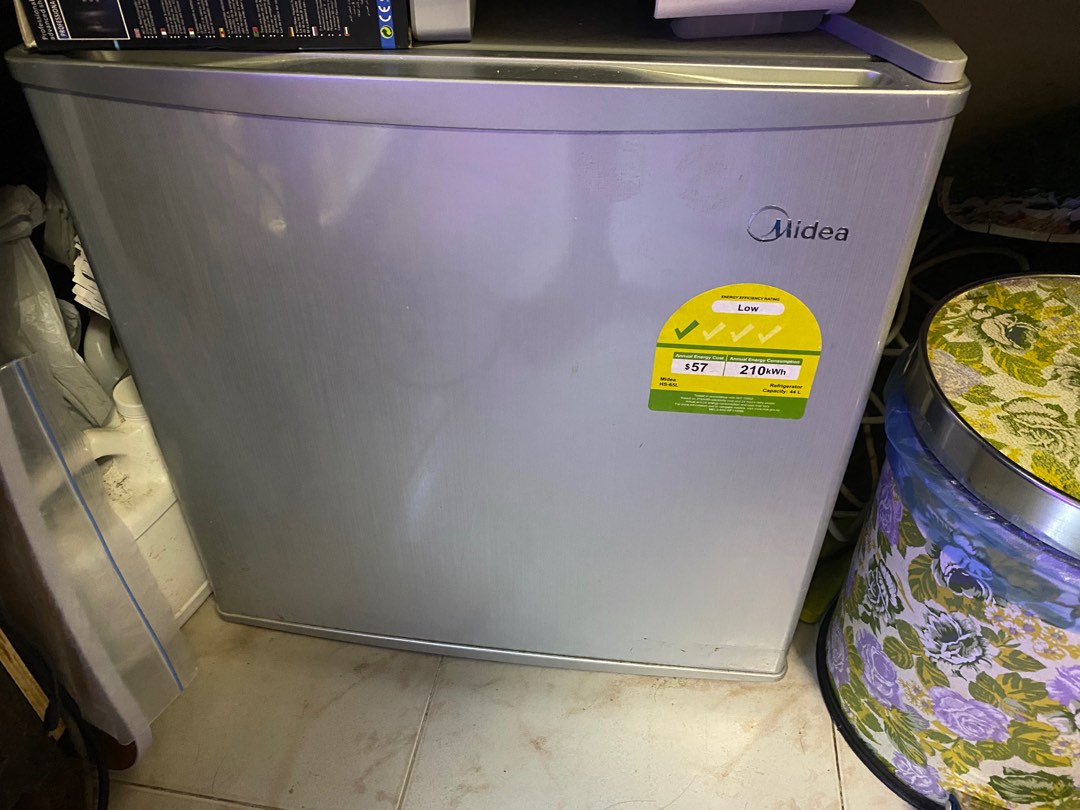Midea Mini Fridge - Energy Efficient, TV & Home Appliances, Kitchen ...