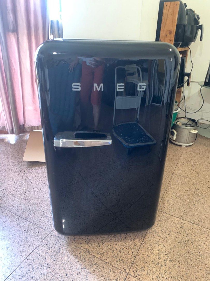 Smeg Mini Fridge - Black, TV & Home Appliances, Kitchen Appliances ...