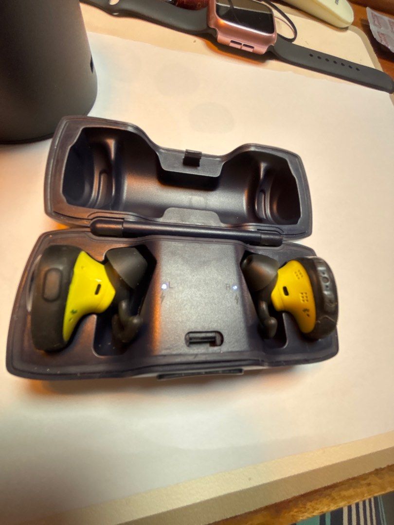 🔥 Bose Sport Earbuds - Yellow/Black, Audio, Earphones on Carousell