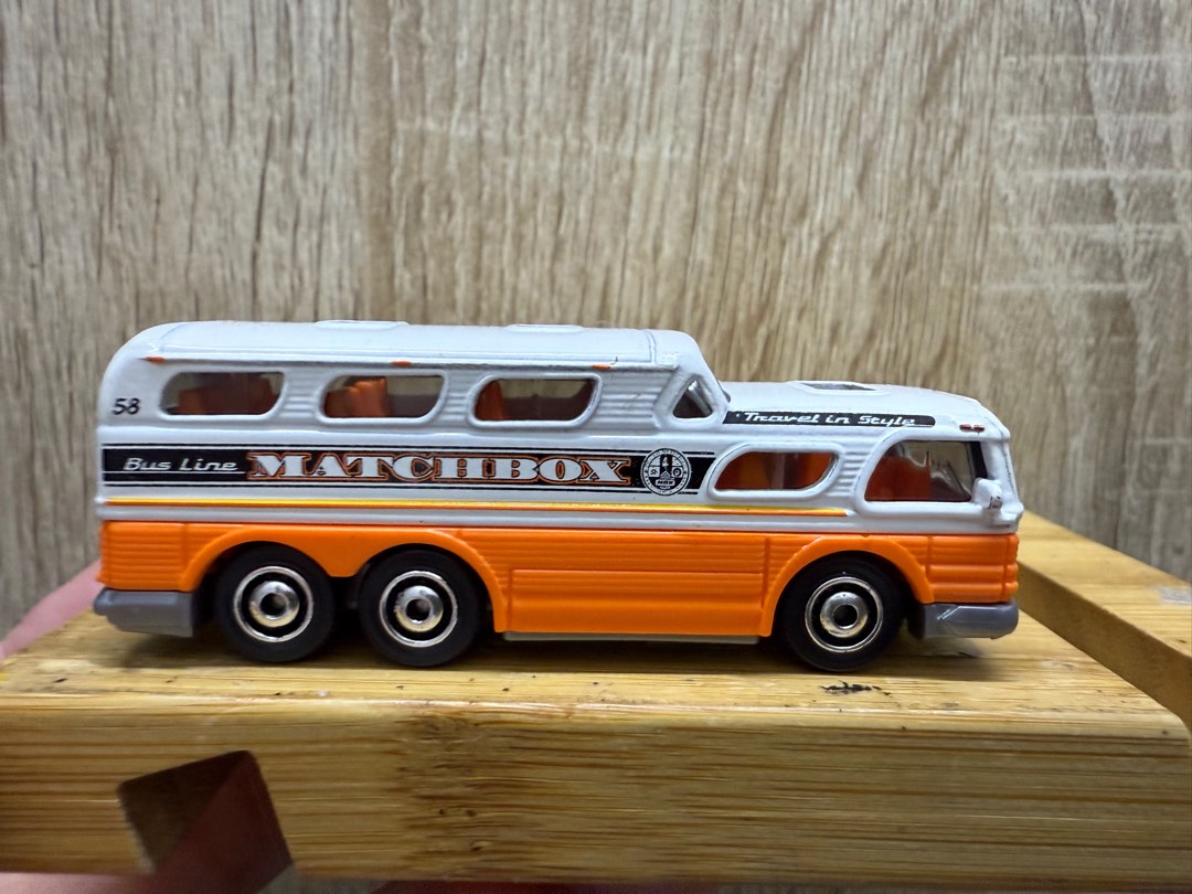 GMC CRUISER BUS ( classic matchbox ) COLLECTIBLE, Hobbies & Toys, Toys ...