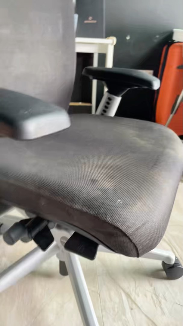 High end Haworth Office Chair with Adjustable Armrests and height ...