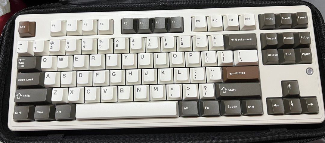 PMO Aurora 80 Mechanical Keyboard - Wireless 極光80 奶白色 月神軸 機械鍵盤 噴塗工藝, 電腦 ...