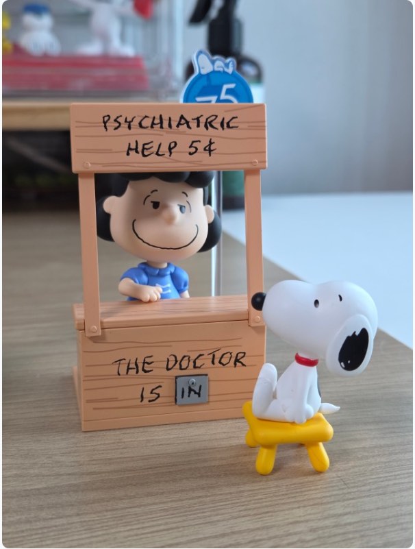 Popmart Peanuts Snoopy Psychiatric Help, Hobbies & Toys, Toys & Games ...
