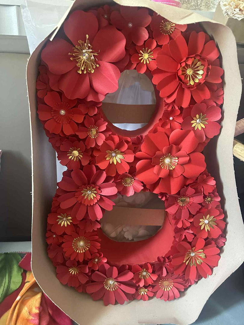 2ft number standee #8, Babies & Kids, Babies & Kids Fashion on Carousell