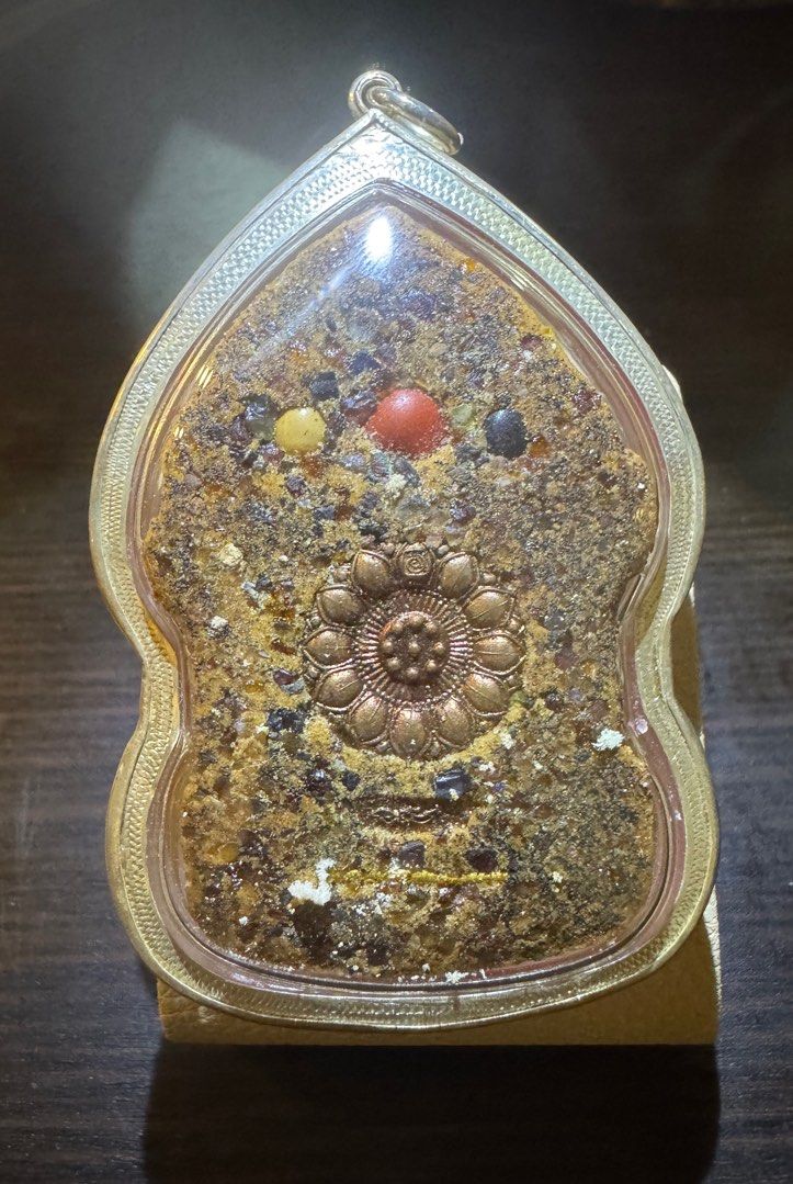 Ajahn Klang Saeng Wat Kao Krut Sangkachai ***, Hobbies & Toys, Religious Items on Carousell