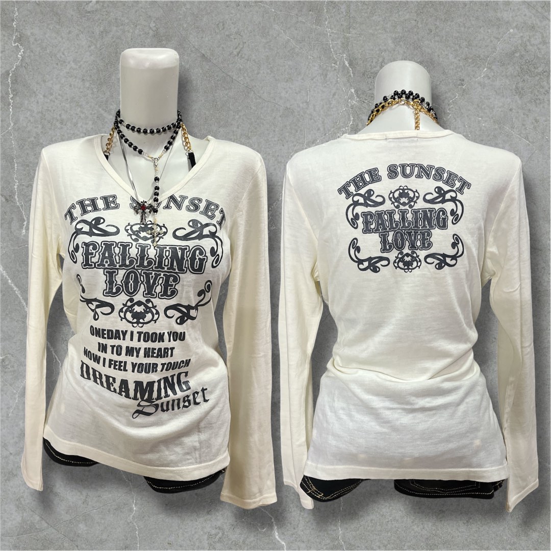 Atasan graphic poem y2k grunge vintage rock metal gothic punk, Fesyen ...