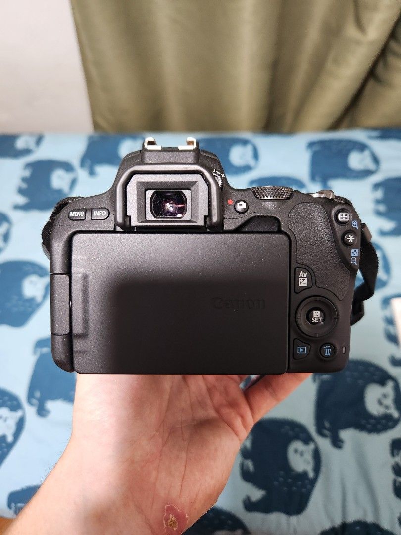 Canon EOS 200D DSLR Camera with 18-55mm Lens, Photography, Cameras on ...