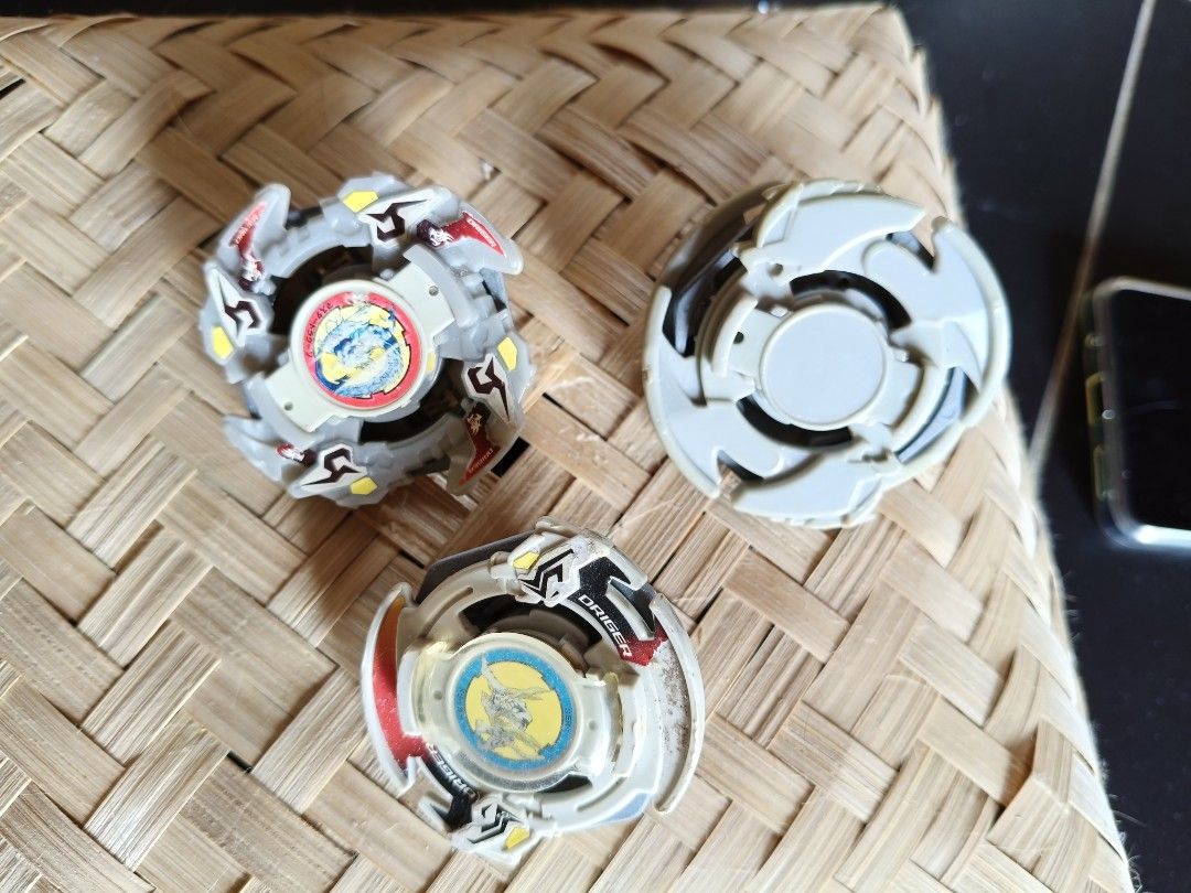 Driger S, Driger V2 & Driger F Beyblade Bakuten Plastic Gen Set Tomy ...