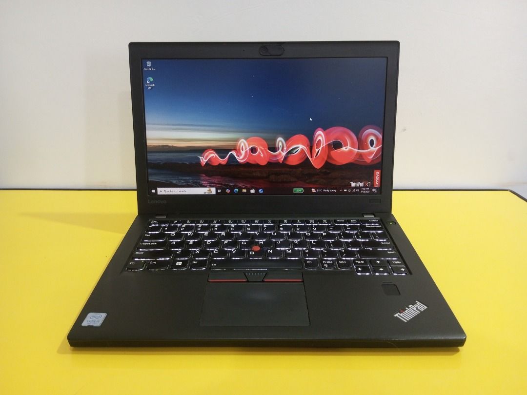 laptop Lenovo Thinkpad x270 Core i5 7th Gen 8gb RAM 256gb SSD Intel Graphics 12.5in HD ...