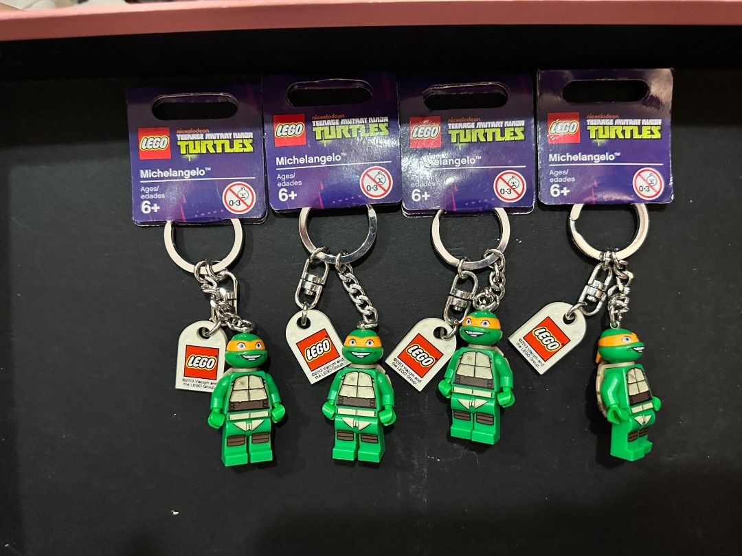 LEGO Teenage Mutant Ninja Turtles Michelangelo Keychain 850653, Hobbies ...
