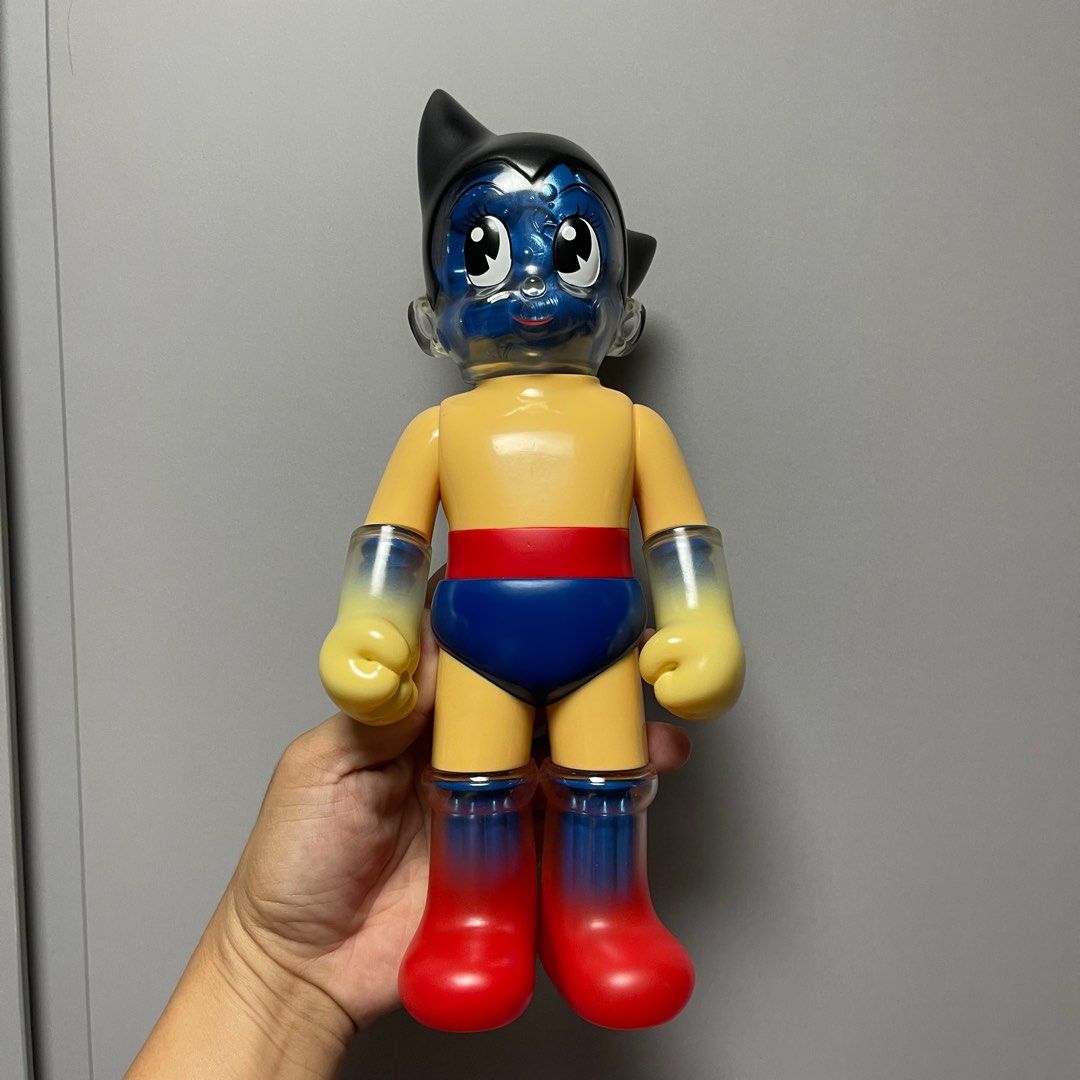 Secretbase Astro boy mid size Tezuka Osamu sofubi sofuvi bullmark popmart realhead goccodo ...