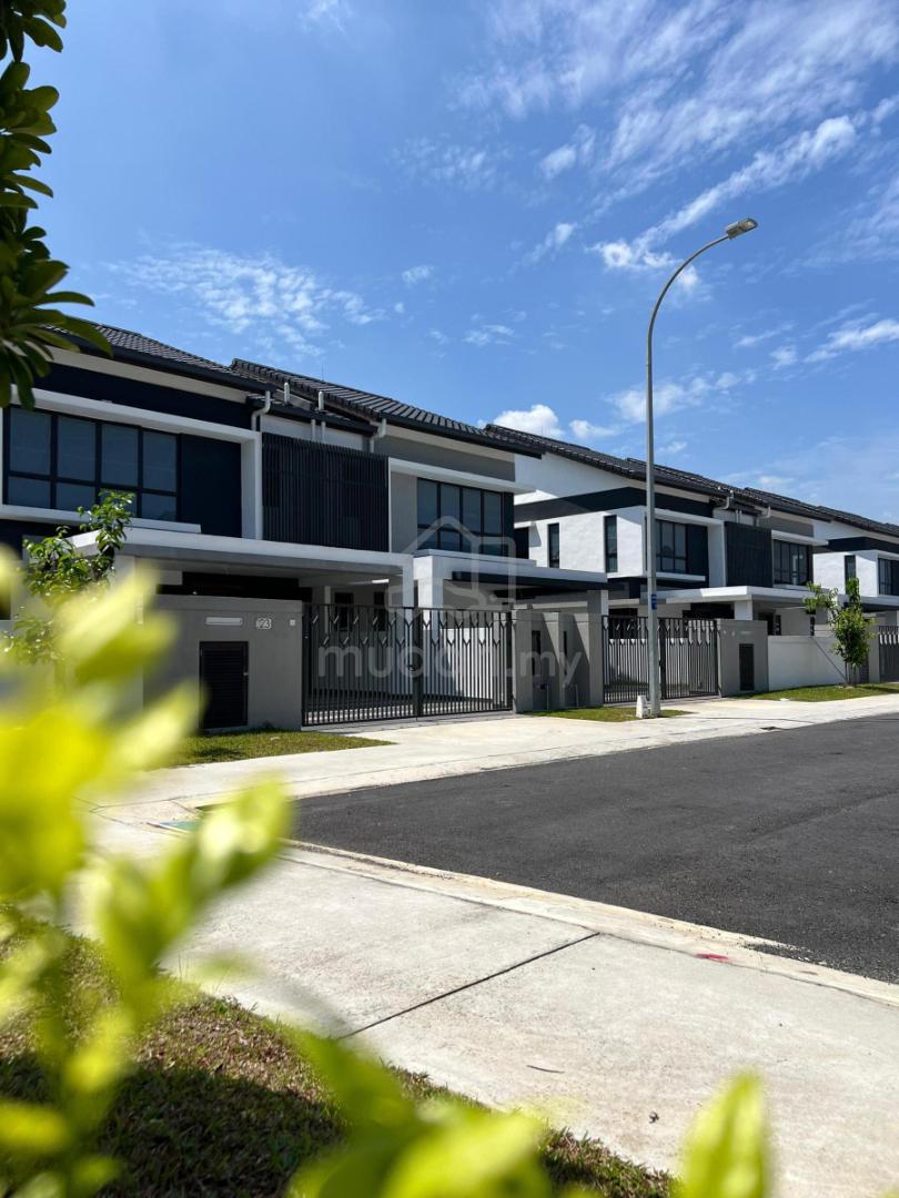 Semi Detached Cluster House, Casablanca 2 Type B, Setia Alam Impian ...