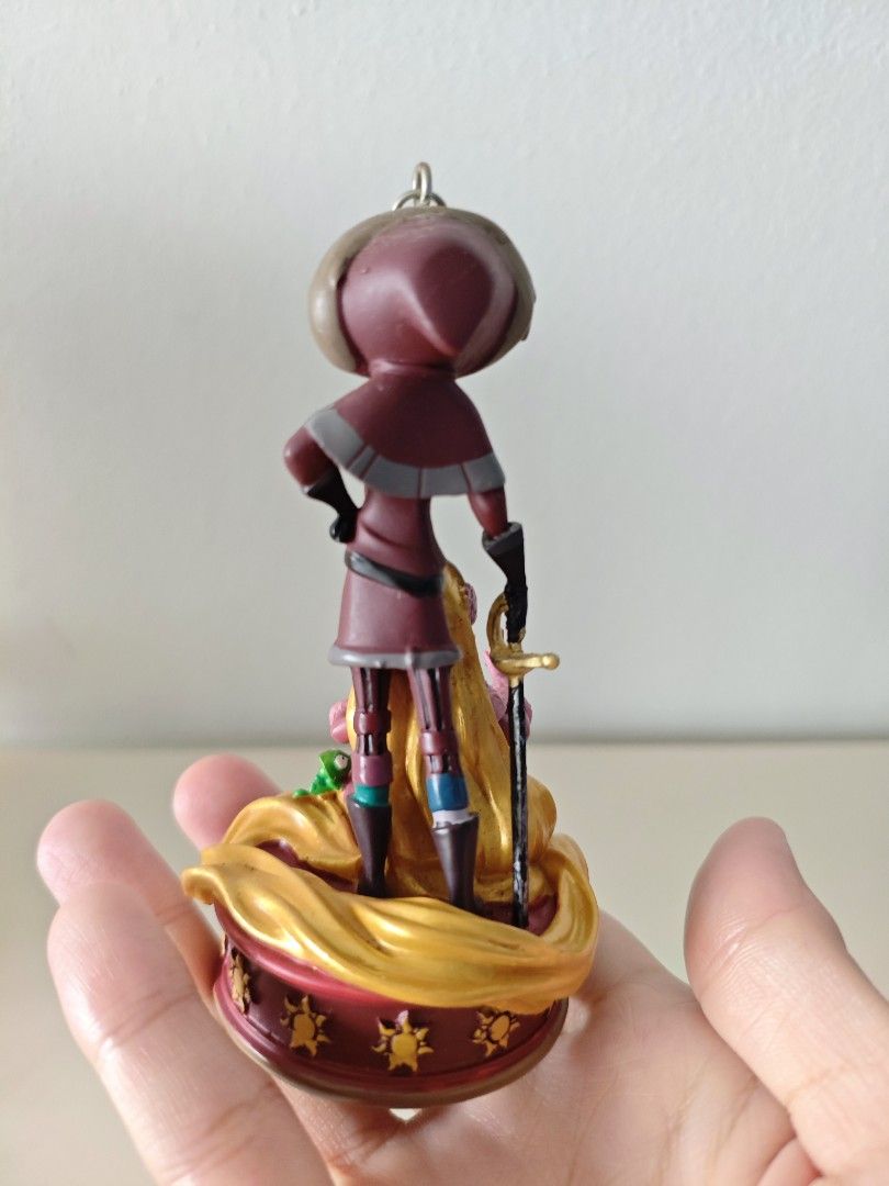 $20 Disney Rapunzel and Cassandra Sketchbook Ornament, Hobbies & Toys ...