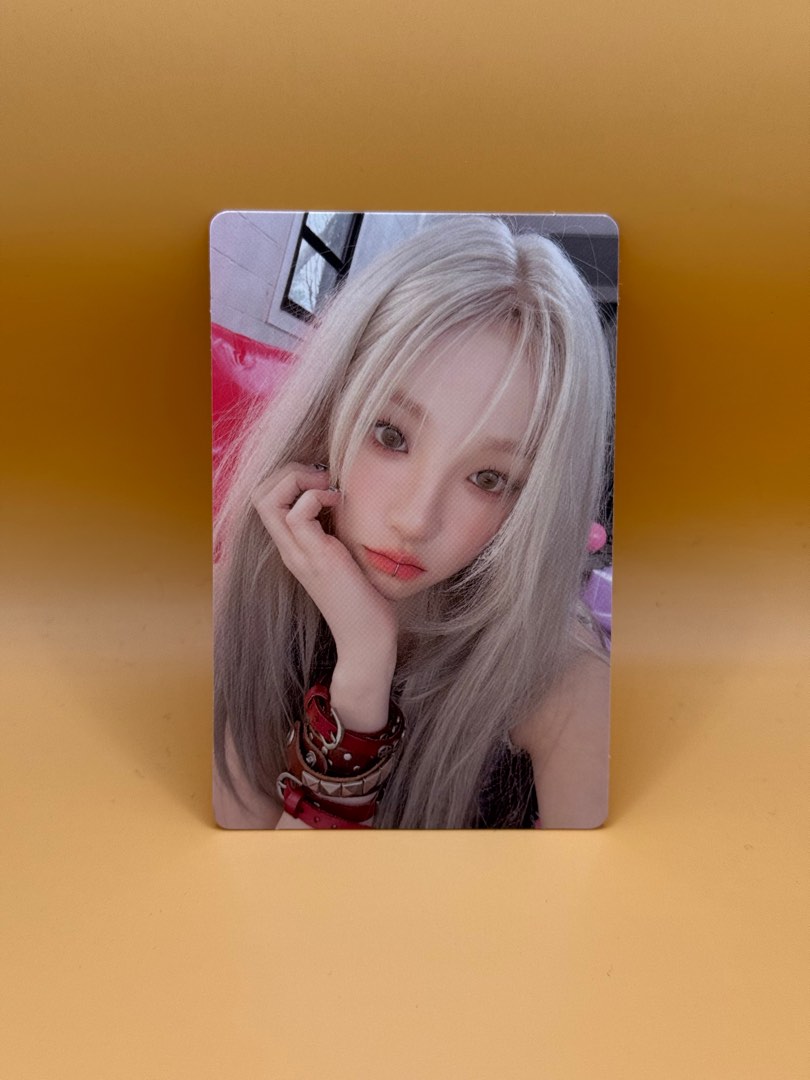 Album Photocard | YUQI "YUQ1" Star Version | 1st Mini Album | Korean ...