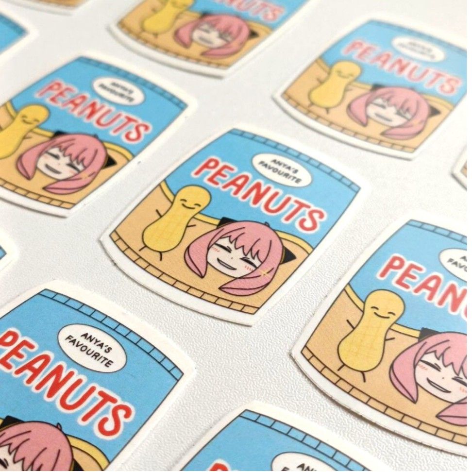 Anya Forger Peanuts Enamel Pin, Hobbies & Toys, Memorabilia ...